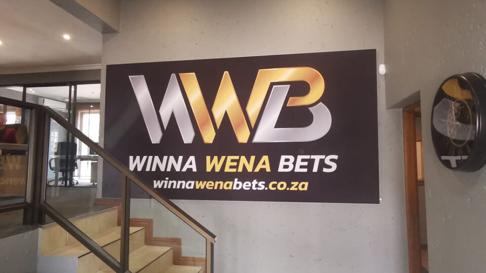Indoor & Outdoor Signage | Business Signs & Billboards | SupaFly Print